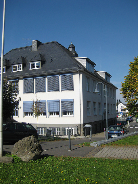 Heute: Eröffnung des Gemeindearchivs Burbach | siwiarchiv.de