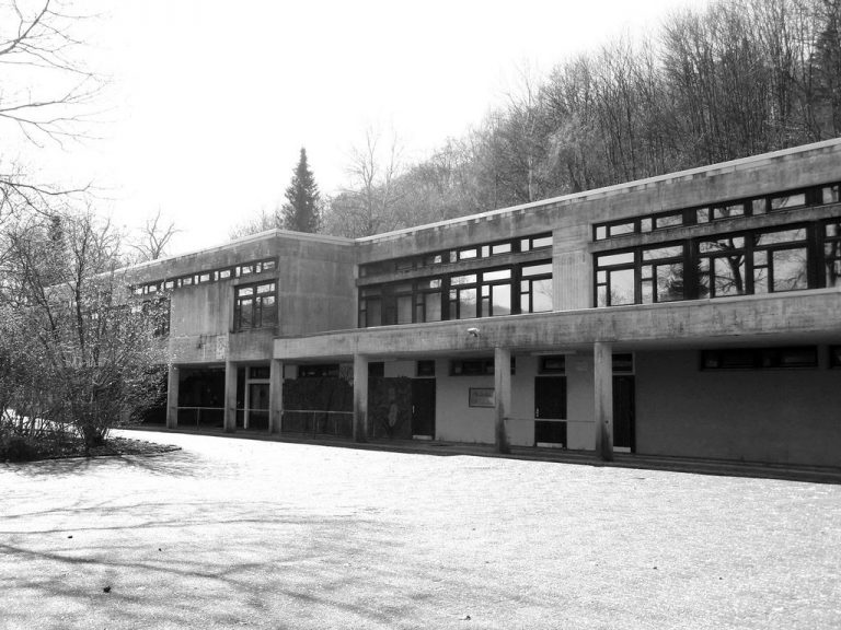Architektur 1960+, Brutalismus im Kreisgebiet: Ehem. Hauptschule ...